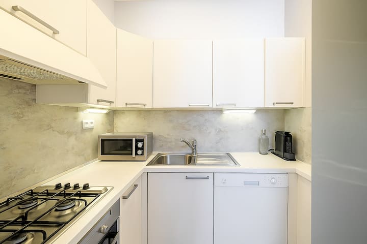 Golden Hour Old Town – Walk Everywhere! - Prague