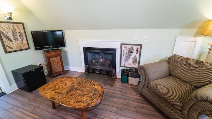 Rook's Nest Loft Buttermilkfalls - Highland