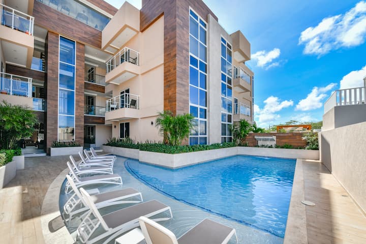 W/beach~budget~ct/highrise~luxury~home~comfort~2/2 - Aruba