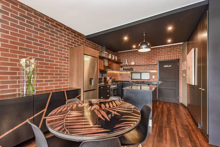 Rosebank's Hidden Gem | The Vantage - Johannesburg