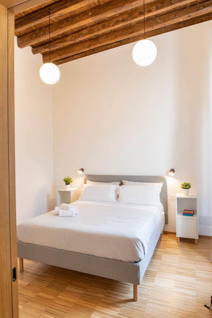 Austak 3: Spacious And Bright Apt. In Bari Vecchia - Bari