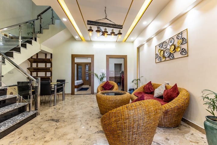 A Radiant Villa : Tripongo Stays - Rishikesh