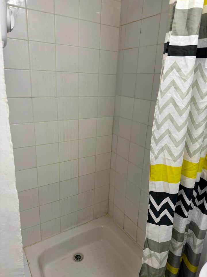 Studio Flat On A Main Road - Plymouth