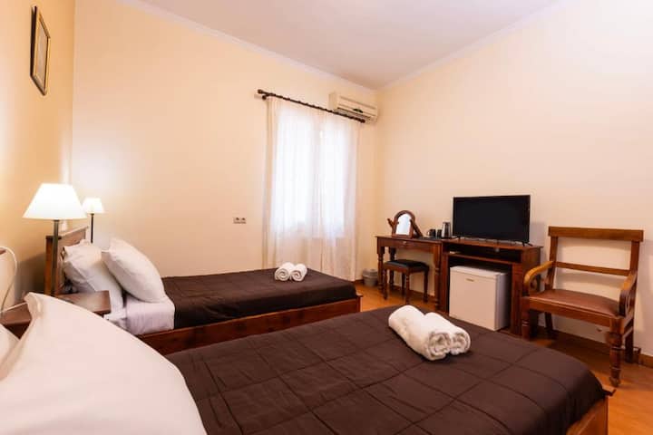 Hermes Xenon - Single Beds (301) - Corfu