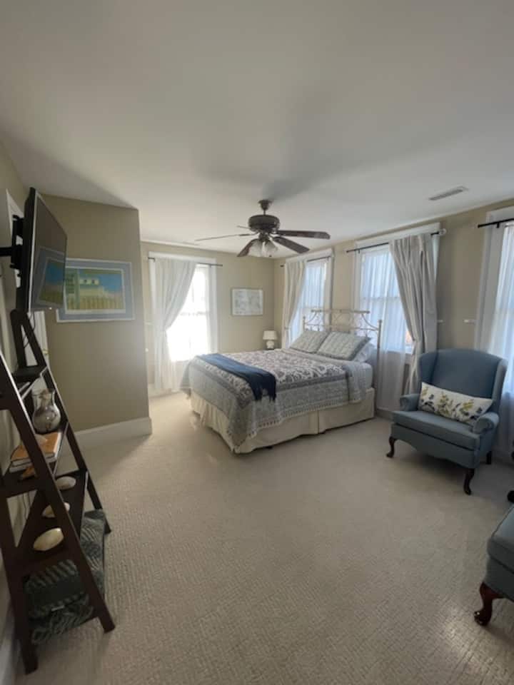 Captain's Quarters - Wilmington, NC