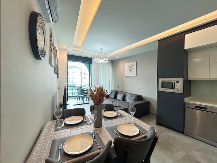 Luxury 5-stars Holiday Apt - Alanya