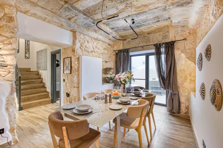 Family Home + Jacuzzi | 3br Countryside In Dingli - マルタ