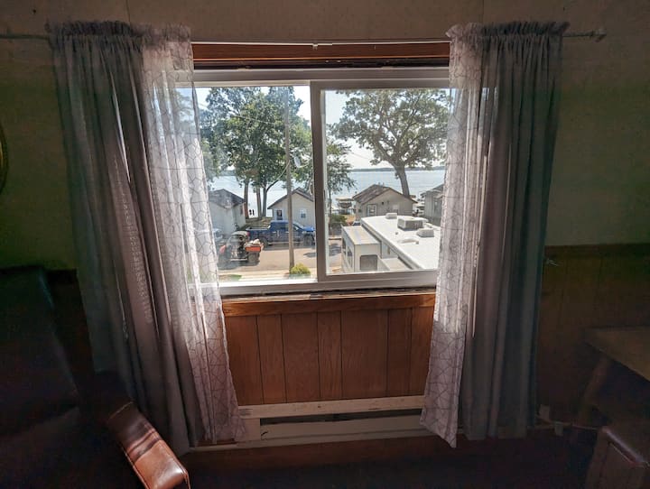 Lakeview Cabin - Sakatah Lake State Park, Waterville