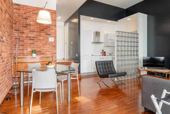 Contemporary Loft-style Flat In San Salvario - Turin