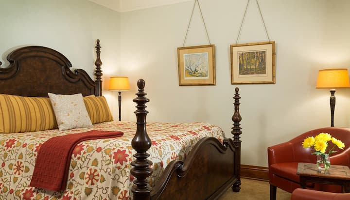Quaint And Centrally Located B&b - #6 Baumann Room - Santa Fe, NM