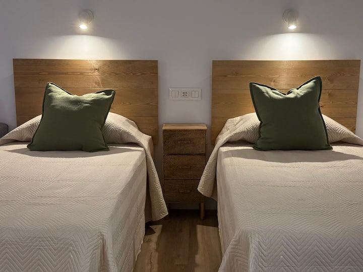 Pyr Dos: Diseño & Confort. - Fuengirola