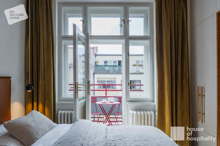 Unique Studio · Balcony · Central - Praga
