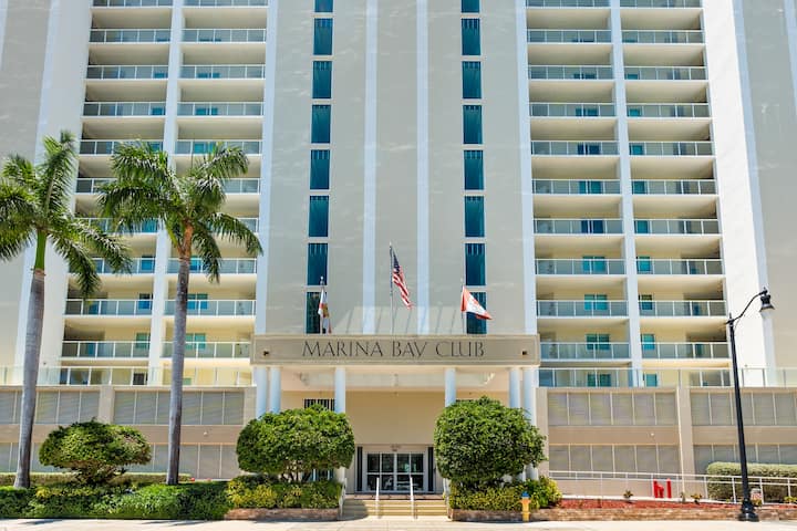 Amazing Apartment Superb View - Sunny Isles Beach, FL