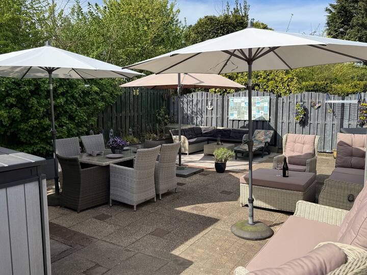 Sunny Escape Hoek Van Holland - Monster