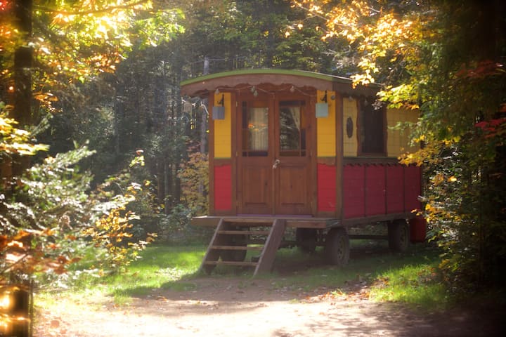 La Roulotte Gitane / Le San - La Tuque