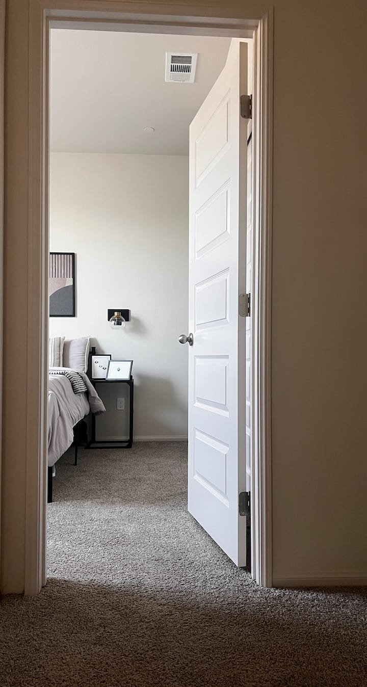 Relaxing Getaway Room - Temecula