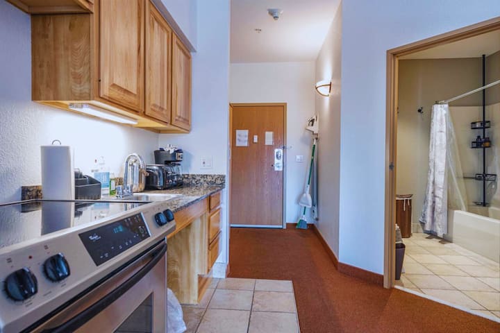Sunset Fairways - Accessible | Chula Vista Condo - Wisconsin Dells, WI