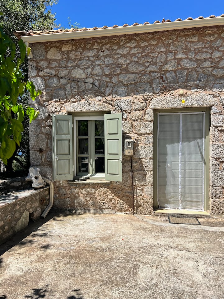 Rustic Stone Cottage With Loft - Greece
