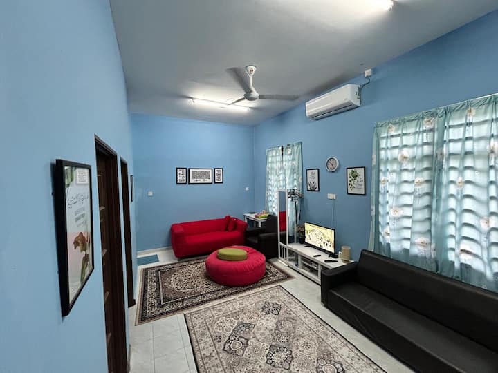 Purnama Kijal Homestay
B - Kijal