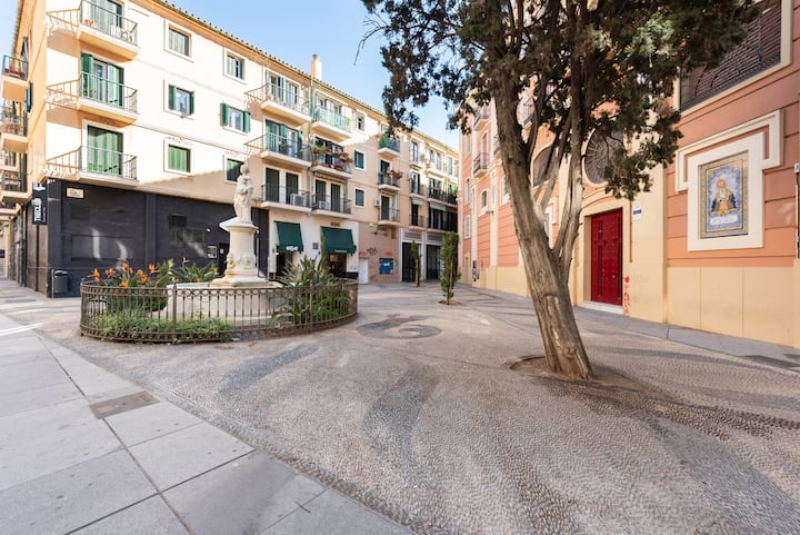 San Francisco Place - Málaga
