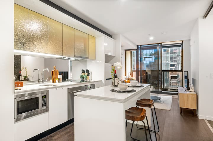 Cozy Manhattan Central Cbd W/views 2br, Pool & Gym - Melbourne