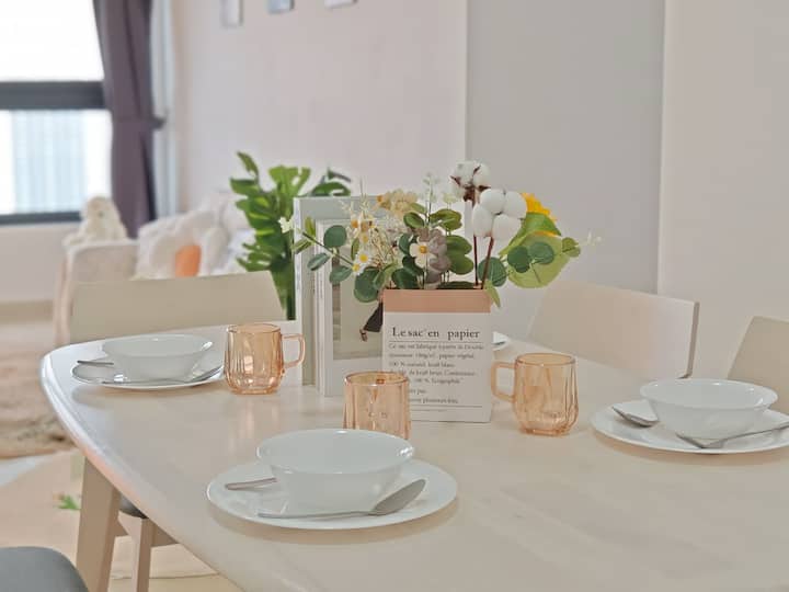 Spacious 4r13p Mrt @ M Vertica A.41.04 - Kuala Lumpur