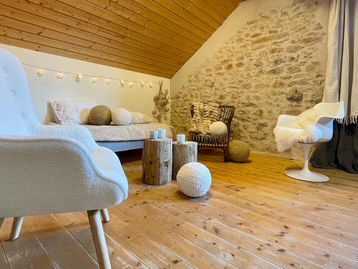 Les Clairettes, Jolie Grange Jolie Montagne - Francia