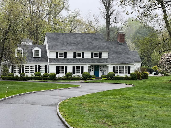 New Canaan Designer's Bliss - New Canaan, CT