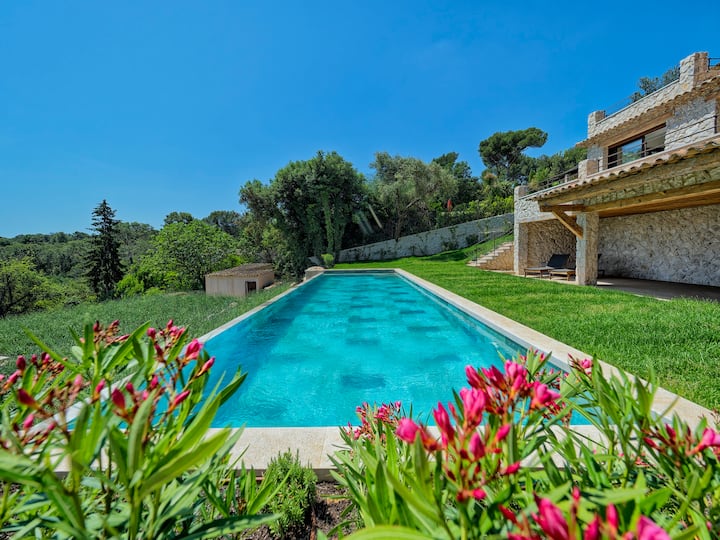 Luxury Villa With Stunning View - Cagnes-sur-Mer