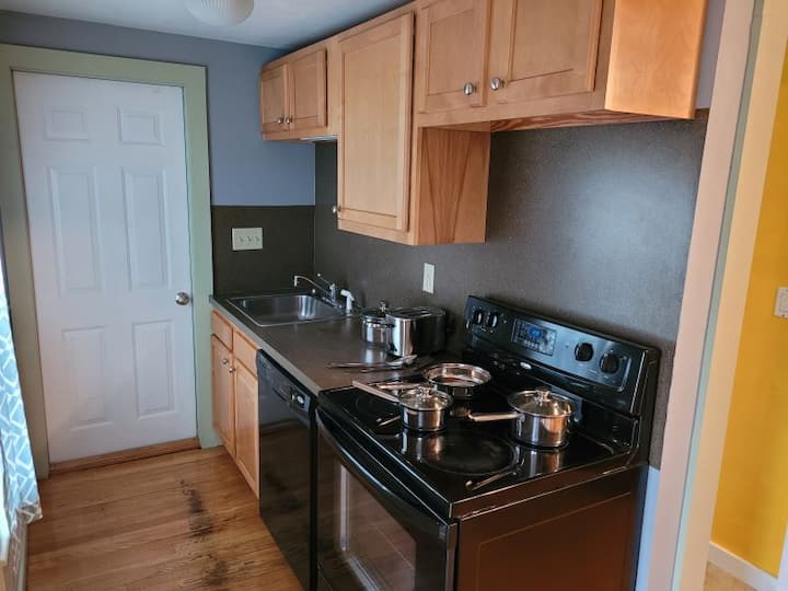 Mountainview Apartment - Northampton, MA