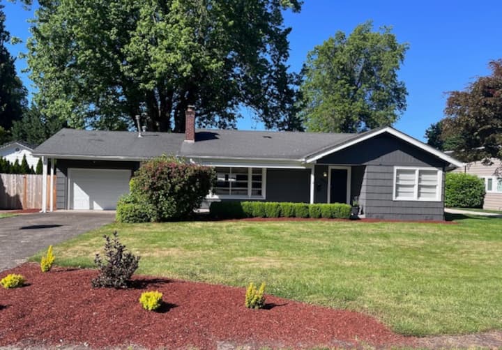 Bright Home Near Uofo & Autzen! - Eugene
