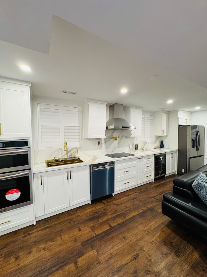 Cozy 2-bedroom Basement - Milton