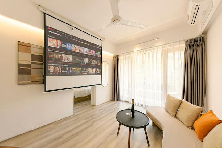 Boho Balcony Retreat | Projector | Trainstreet - Hanoï