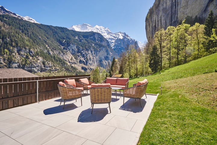 Chalet Mountain Love, Spectacular Views, Spacious - Lauterbrunnen