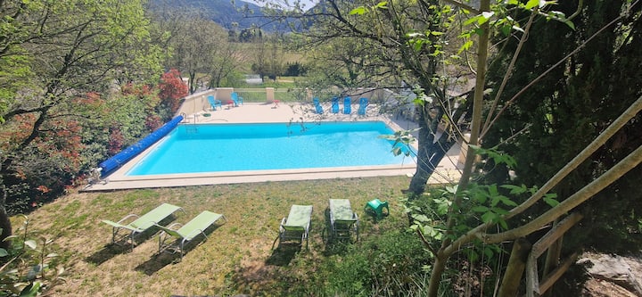 Grand Gîte, 12 Pers. Au Calme - Vallon-Pont-d'Arc