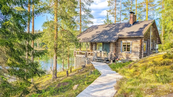 A Well-equipped Lakeside Cottage - Anttola