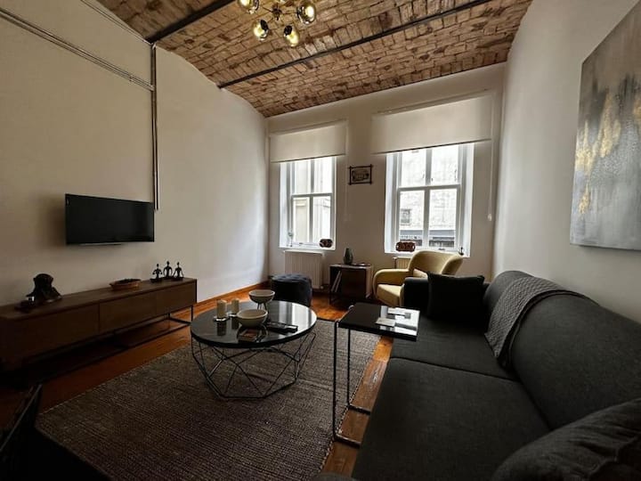 Historical Flat In Galata - İstanbul