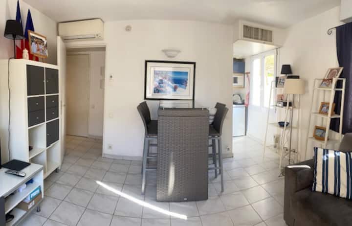 Location Appartement 35 M2 - Vallauris
