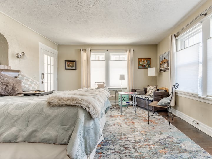 Studio Apt. In Historic Neighborhood - Geronimo, Oklahoma City