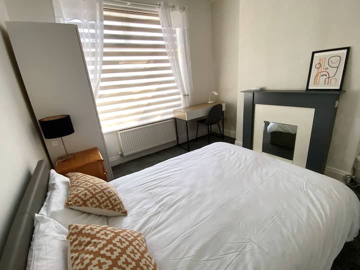 Modern Room For Short Stay In Salford, Plab Samson - 索爾福德