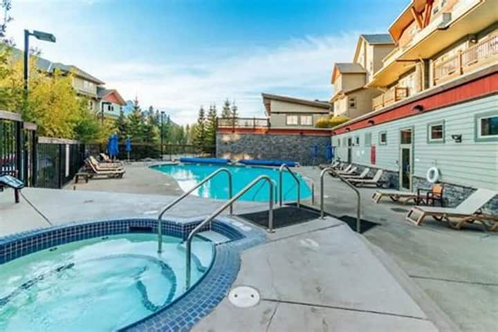 Mtn View/os Pool/1 Bed Rm Condo - Canmore