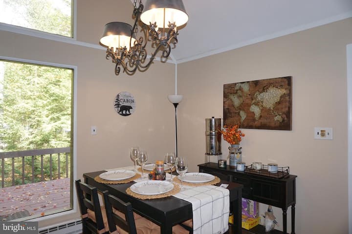 Lake Access Near Jack Frost - Arrowhead Lake, PA