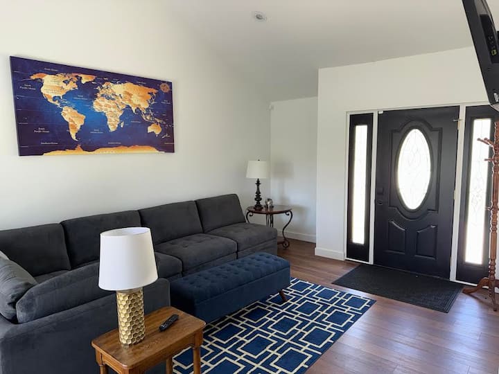 3 Br Home, 0.75 Mi. From Nd! - Notre Dame, IN