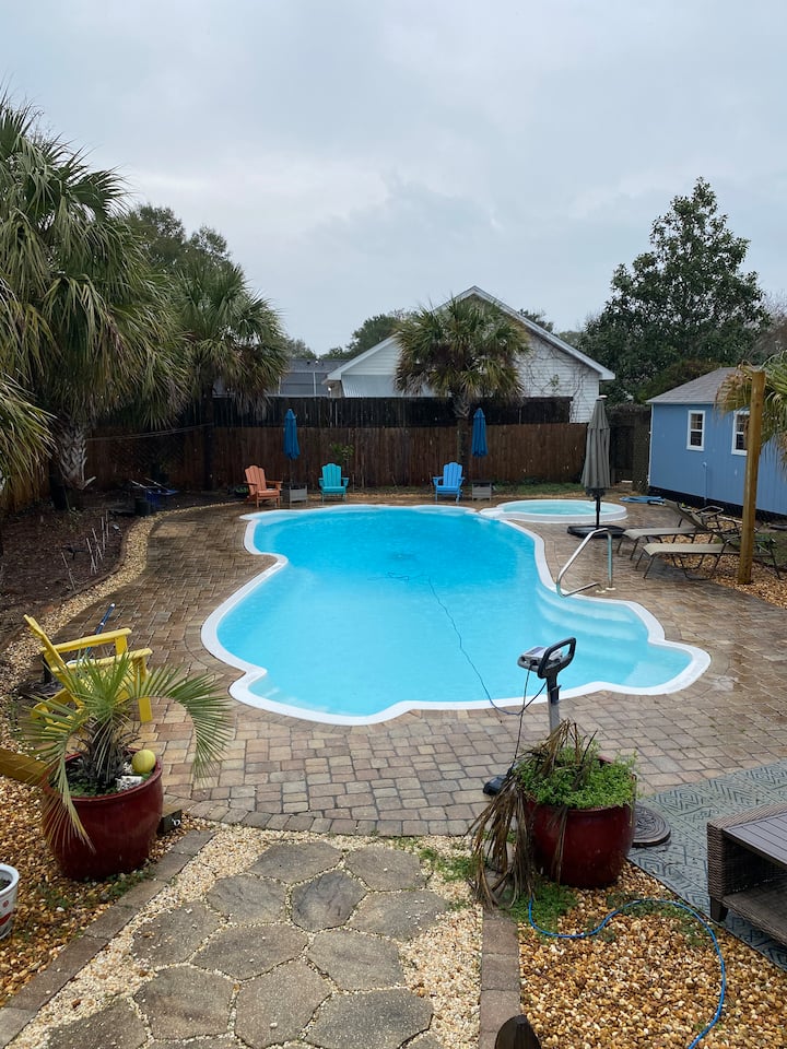 Beach House Private Pool Jacuzzi - Destin, FL
