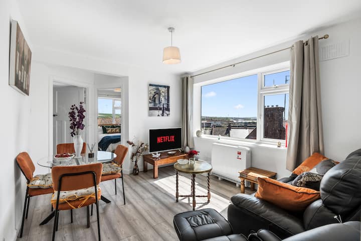 The Lookout At Newhaven - Seaford