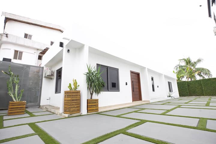 Cozy 2br Bq • Dzorwulu • Starlink Wifi + Generator - Ghana