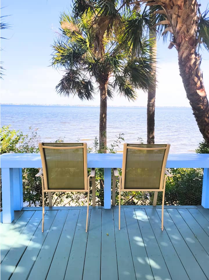 Private Suite - Riverfront Beach & Tropical Oasis! - Melbourne Beach, FL