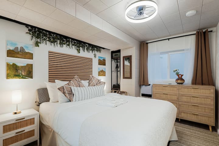 Coastal 2br Home W/garden & 1 Block From Beach - Pacífica, CA