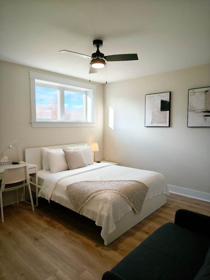 Birch Woods House Room 2 - Charlottetown