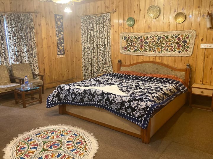Hotels In Gulmarg - Gulmarg